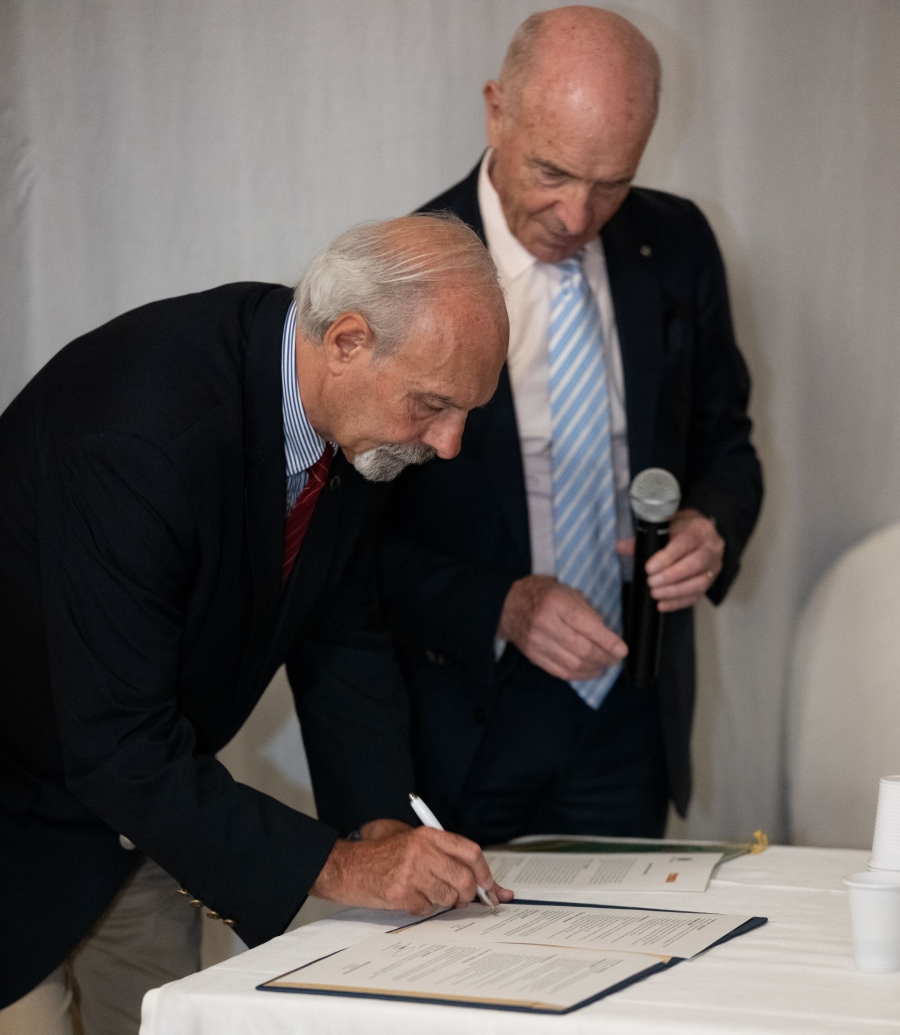 Acuerdo de colaboración con la Federación Internacional de ...